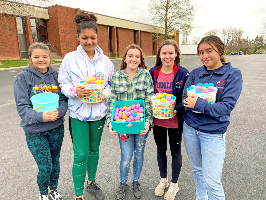 Juniata cheerleaders hold egg-citing fundraiser | News, Sports, Jobs ...